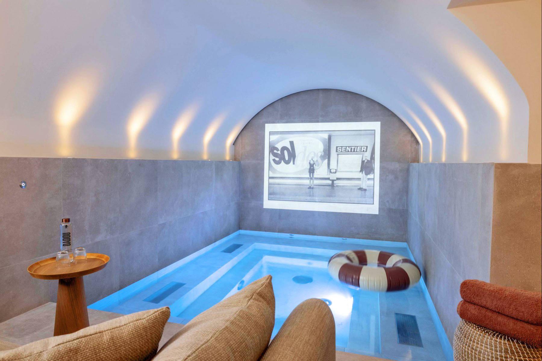 Dadou - Pourquoi on a adoré (2025) - Hôtel 4* près de l'Arc de Triomphe